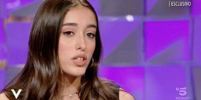 Amici 20, Giulia Stabile in vacanza con due ballerini professionisti: e ...