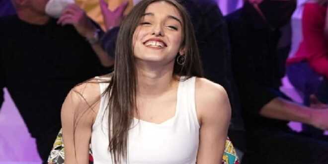 Amici 24, Giulia Stabile conferma l’addio al talent? Il gesto e la ...