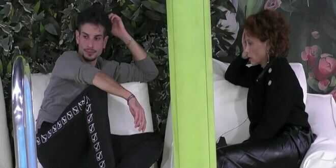 Grande Fratello 2023, avvicinamento tra Beatrice Luzzi e Giuseppe ...