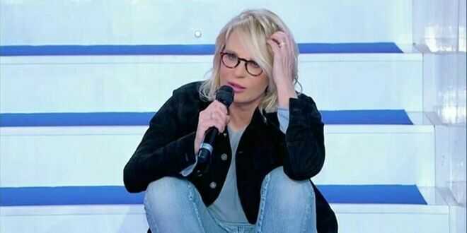 Uomini e Donne, da settembre 2023 cambiano i contratti di dame e ...