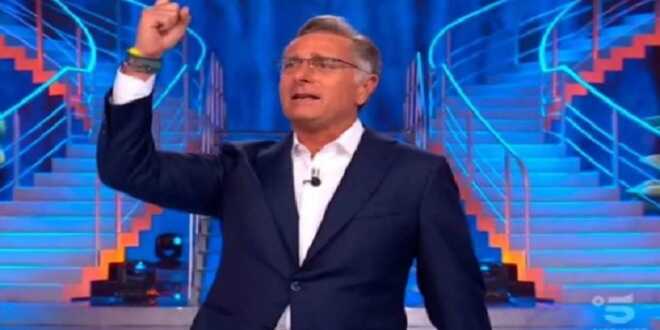 Ciao Darwin 2023, tutte le novità: arriva la curva arcobaleno nel pubblico