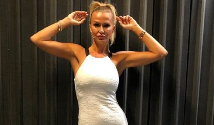 Eva Henger amareggiata: “Oltreggiata la memoria di Riccardo Schicchi”