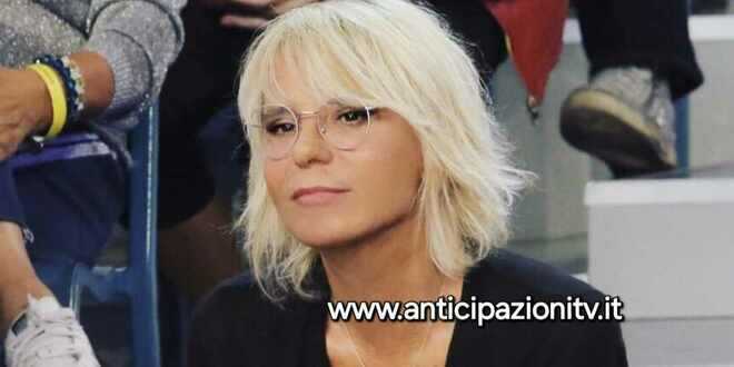 Uomini e Donne, Maria De Filippi e i cinque possibili tronisti: due ...