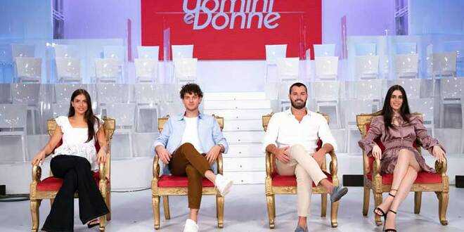 Uomini e Donne, ecco quando si registra: arriva la nuova tronista? Di ...