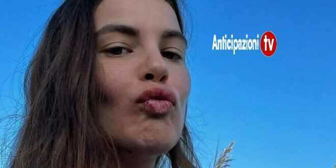 Uomini e Donne, Raffaella Scuotto derisa per il suo viso: il triste ...