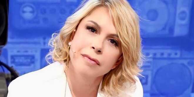 Amici News, retroscena di Anna Pettinelli su Maria De Filippi: c’entra ...