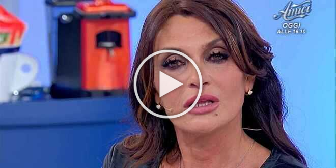 [VIDEO] Uomini e Donne, chi è Paola Ruocco del trono over: anni, lavoro ...